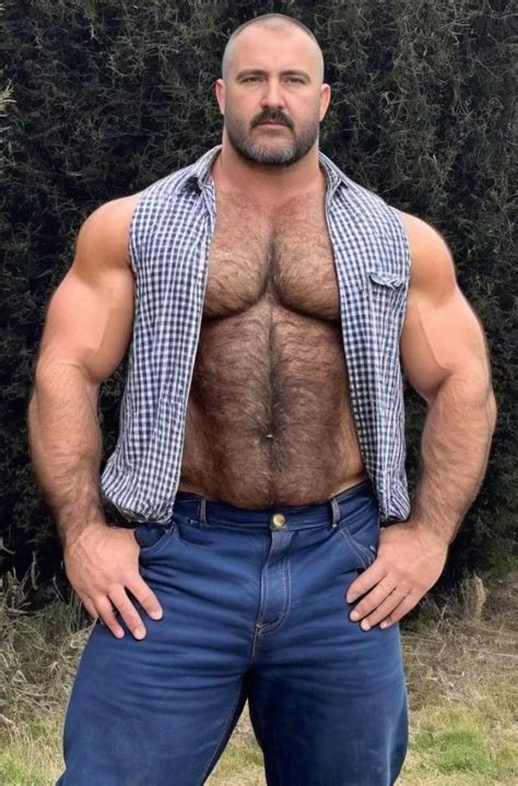 Pin De Leandrocbastos En Masculino Hombres Guapos Hombres Calvos