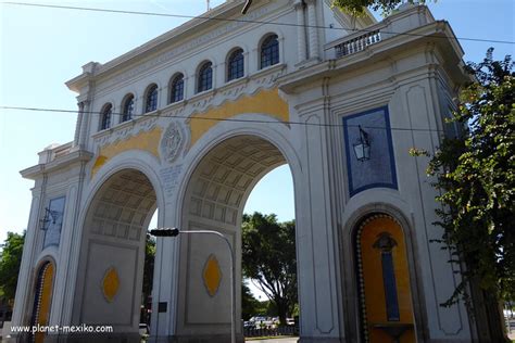 Guadalajara Avenida Vallarta Und Stadtviertel Americana Planet Mexiko