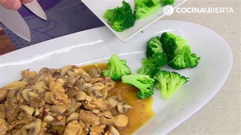 Pollo con champiñones Receta de Karlos Arguiñano en Cocina Abierta Hogarmania