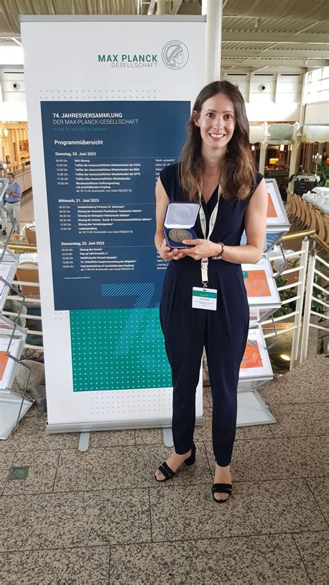 Otto Hahn Medaille Für Anna Pingen