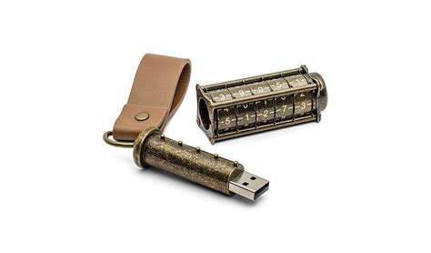 輸入密碼才能用的隨身碟！cryptex Usb 酷似《達文西密碼》藏密筒 儲存裝置 92884 Cool3c
