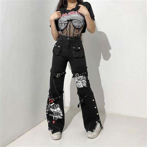カッコよさ際立つ！パンク系パンツで作る最旬スタイルおすすめ5選 パンクファッション専門通販 Punkstyle
