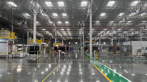 Con inversión de 147 mdd Forvia inaugura planta de autopartes en Nuevo