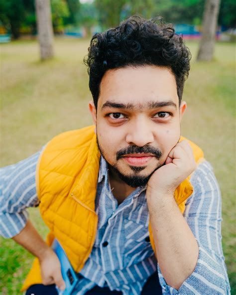 Tawsif Mahbub Shahbaz Sunny এই ছবিটা নামায় রেখেছিলাম গ্যালারি তে