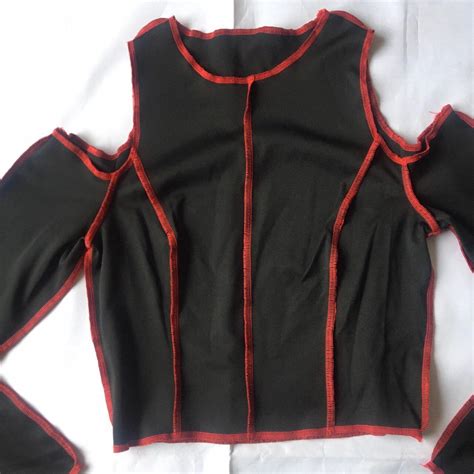 Womens Black And Red Crop Top Depop