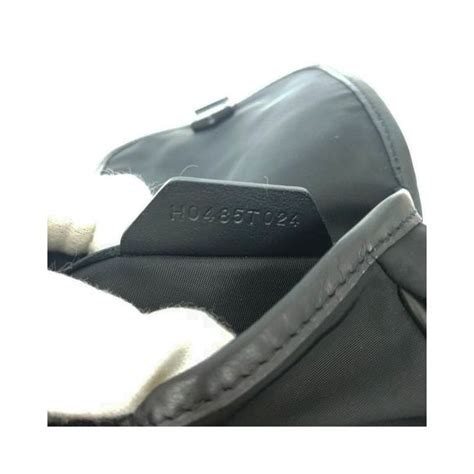 Tom Ford Bags Tom Ford Flawless Shoulder Bag Style And Practicality