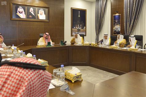 اجتماعي سمو نائب أمير منطقة مكة المكرمة يرأس اجتماعاً للجنة إصلاح ذات