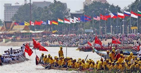 រាជរដ្ឋាភិបាលសម្រេចផ្អាកការប្រារព្ធព្រះរាជពិធីបុណ្យអុំទូក ឆ្នាំ២០២២នេះ សម្រាប់ថ្នាក់ជាតិ