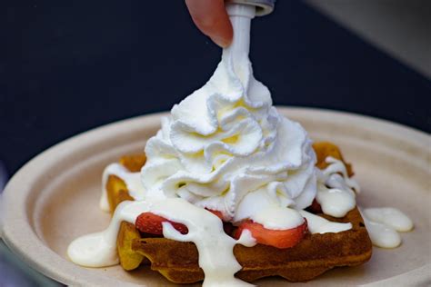 Les conseils de Cyril Lignac pour une bonne crème chantilly