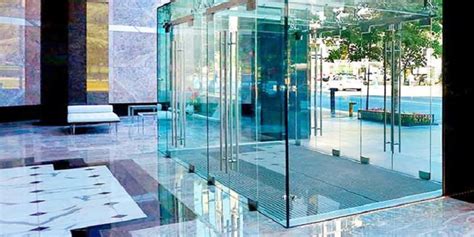 Стекло Pilkington купить в Москве | цена от NAYADA GLASS