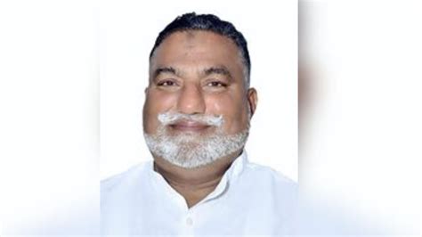 मीरापुर उपचुनाव सपा प्रत्याशी के ससुर कादिर राणा की कार जब्त लगा रखा था बड़ा झंडा Up