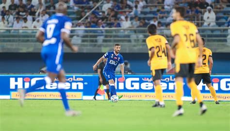 الهلال يهزم القادسية الكويتي في مباراة اعتزال نواف الخالدي والمالكي