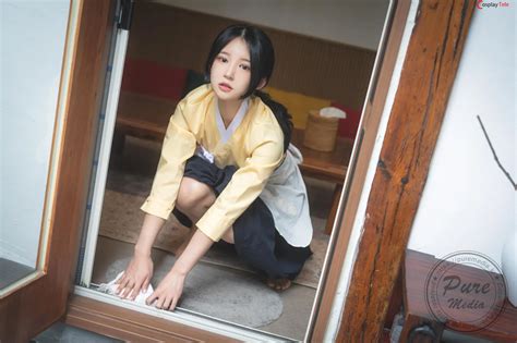 Pure Media Yeha 예하 and Intruder photos Cosplayr