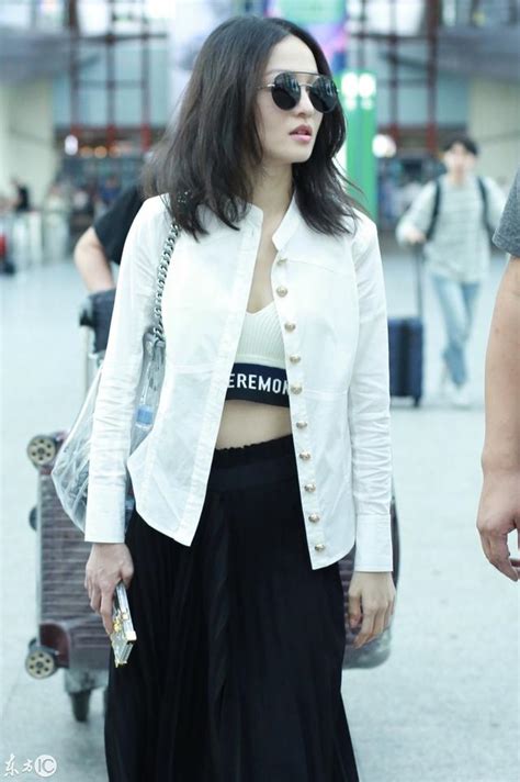 張韶涵心情美美現身北京機場不受家庭糾紛影響事業開掛上升 每日頭條