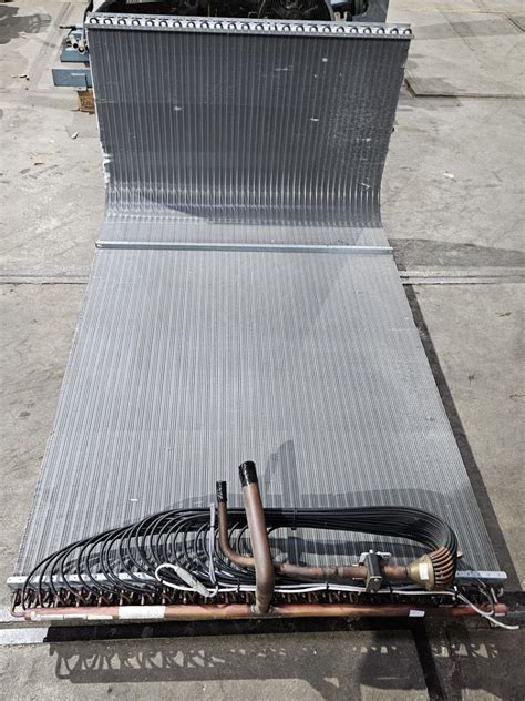 Used Carrier Condenser Block For A Carrier 30 Rqs 160 A0038 Pe Chiller Hos Bv Used Carrier Condenser Block For A Carrier 30 Rqs 160 A0038 Pe Chiller Hos Bv