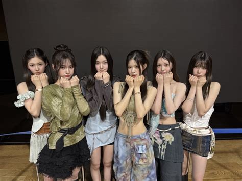 新人ガールズグループifeyeイフアイ、デビュー曲『nerdy』で初の音楽番組ステージを披露