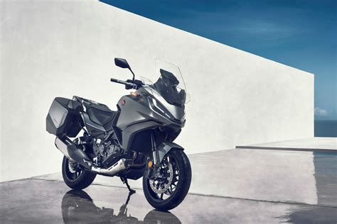 Honda NT1100 - Motorcycles.News - Motorrad Magazin