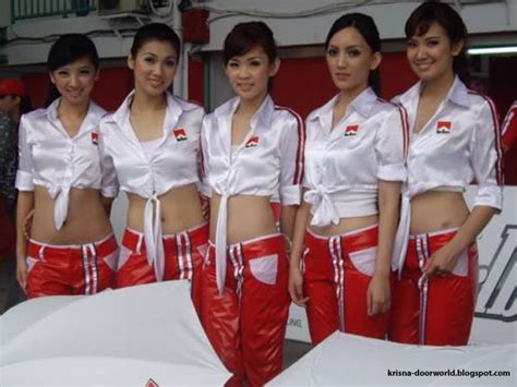 Cewek Cewek Cantik Sexy Dugem Vs Spg ~ Making Love