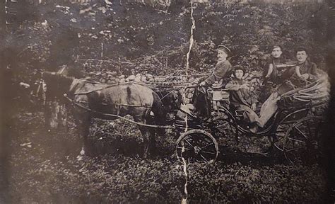 კახა ოზურგეთელი მეფაიტონე ისიდორე ჩიკაშუა მისი ფაიტონით ისიდორეს