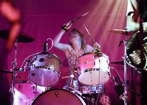 Show Review Starcrawler And Vixen77 At Underground Arts In