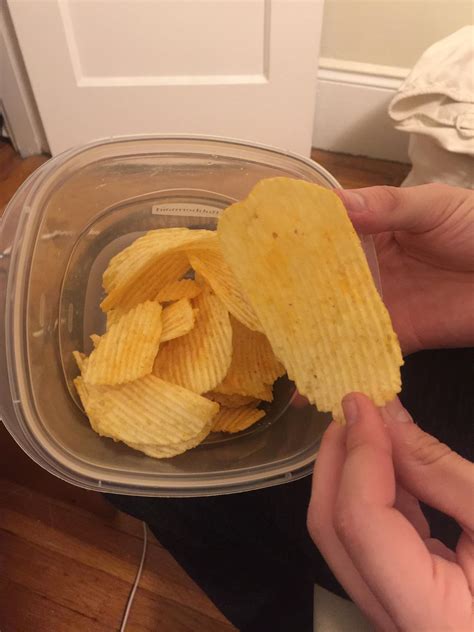 This Chip Is An Absolute Unit R Absoluteunits
