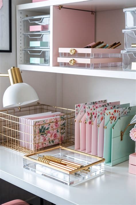 10 Chic Girly Cubicle Decor Ideas To Personalize Your Workspace