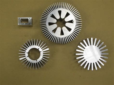 展倚鋁業股份有限公司 散熱模組 Thermal module