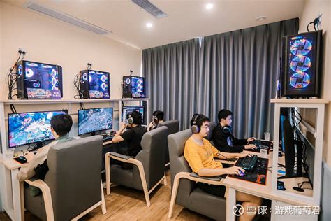 2023网吧复活 时代的见证者 文 以撒 01 一个百亿产业的复兴 你有多久没有去网吧和朋友坐在一起打游戏了这件放在以前很稀松平常的