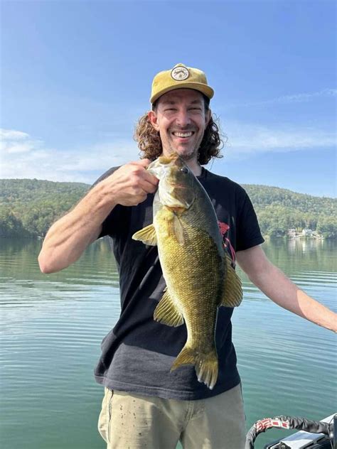 Bill And Chris Caught A Monster Smallmouth Bass Stay Bent Fishing Tours