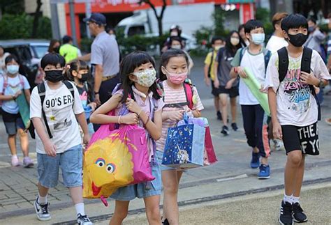 北市中小學開學（2）圖 中央通訊社 Line Today