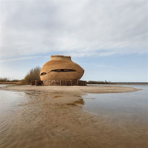 Gitai Architects Constructs Rammed Earth Observatory In The Negev Desert