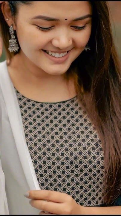 මල් මල් හිනාවට ආස නැත්තෙ කවුද 🥰🥰🥰 Youtube