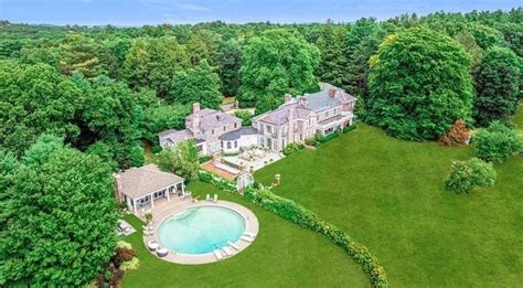 27 Acre Acorn Hill Estate Asks 15 5m In Westwood Massachusetts