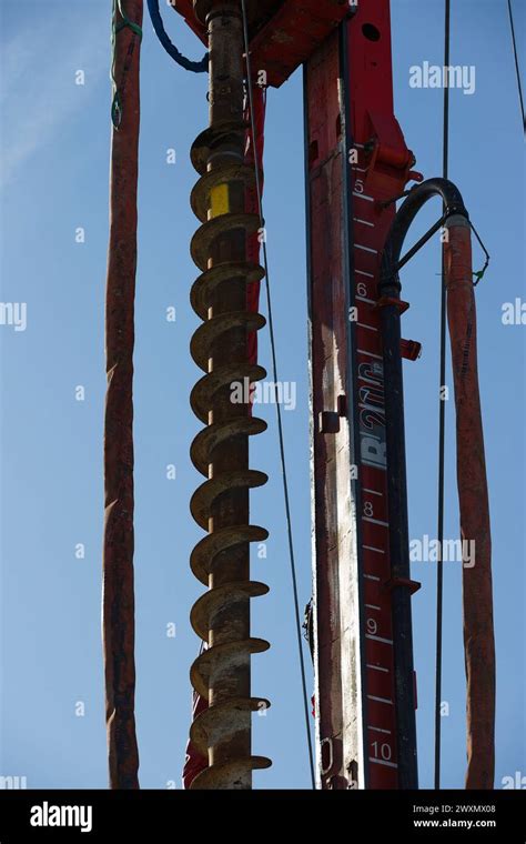 Cfa Continuous Flight Auger Combined Piling And Drilling Rig With Blue