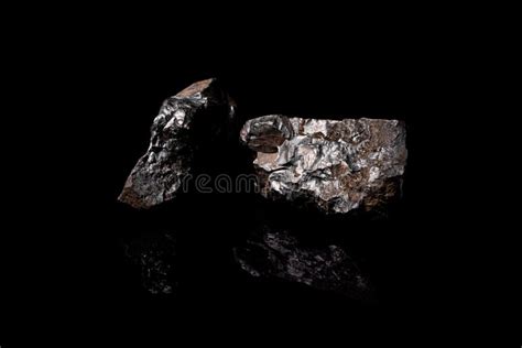 Imagen Macro De Cierre De La Materia Prima Mineral De Manganeso Aislado