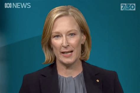 Breaking Leigh Sales Resigns From 730 On Abc