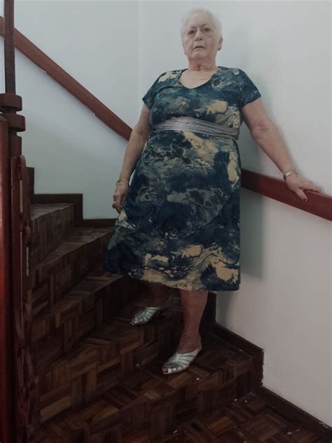 Perfil De Renita Relacionamentos Online