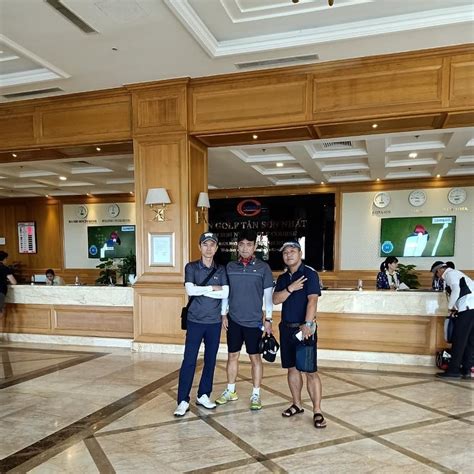 Balotour 발로투어 탄손녓 골프장에서 티업하자~ 김 고객님은 친구들과 같이 붕따우에 여행 후