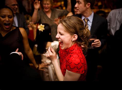 Watch Your Favorite American Actress Anna Chlumsky Wedding Pics