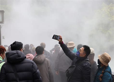 大年初三 民眾到地熱谷走春出遊（1） 圖