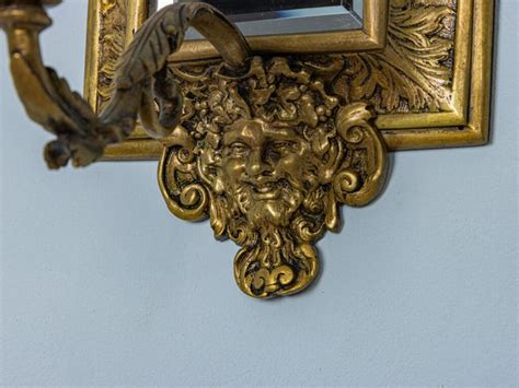 Антикварні настінні підсвічники Antik Salon