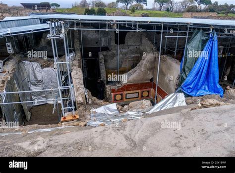During Excavations In Insula 10 Of Pompeiis Regio Ix Archaeologists Have Uncovered An