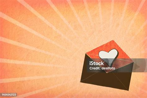 밝은 파스텔 복숭아 색 긁힌 그런지 질감 효과 벽 배경에 햇살이 있고 흰색의 단단한 3차원 심장이 튀어나오는 열린 갈색과 주황색 봉투 하나와 텍스트를 위한 복사 공간이 있는