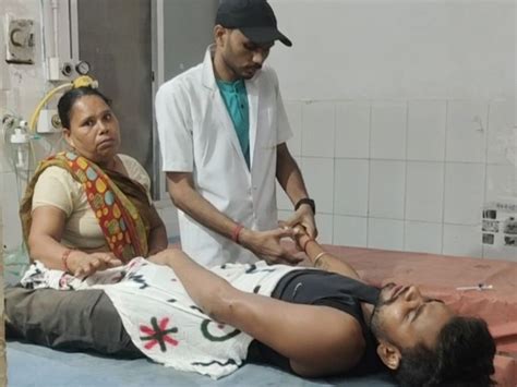 Neighbors Beat And Injured Mother And Son Badly Beat The Third One Who
