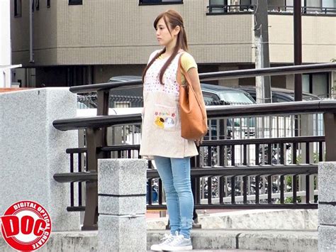 HD KKU 私中イキしてみたい今までSEXで中イキした事のない若妻保育士 一番のエロ下着に持参エプロン着たまま連続中イキで足腰ガックガクもっともっととイキ乱れる