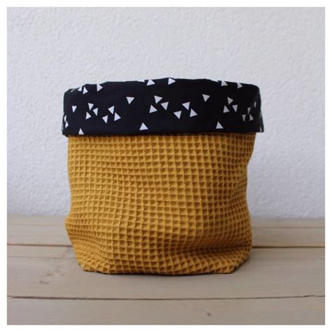 Commode Mandje Oker Geel Triangels Commode Mandjes Little Xo