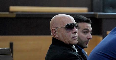 სასამართლომ მომღერალი აჩიკო მეფარიძე დამნაშავედ ცნო და 10 000 ლარით დააჯარიმა