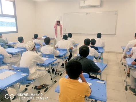 بعد سنة دراسية كاملة أبنائنا الطلاب يؤدون أعمال إختبارات نهاية الفصل