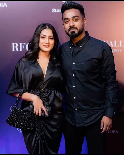 අක්කලා නංගිලා ඉන්න ගෙවල් වල ඉන්න අය මාරු කරන් අදින ඇදුම් Srilanka Viral Shorts Youtube