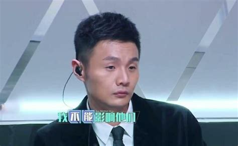 李荣浩简直是行走的表情包，张艺兴自叹不如 360娱乐，你开心就好